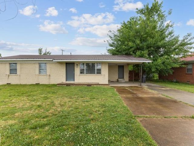 1306 W Main St, Walnut Ridge, AR 72476