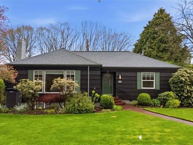 1306 23rd Ave, Longview, WA 98632