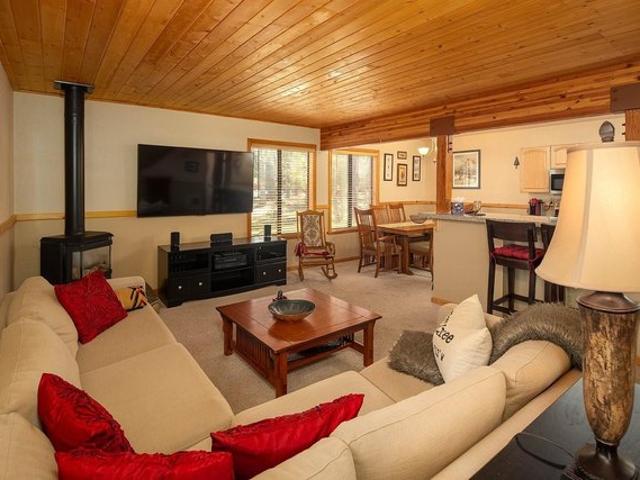 13075 Northwoods Blvd, Truckee, CA 96161