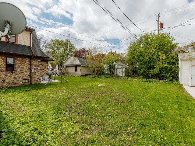 1307 N 54th St