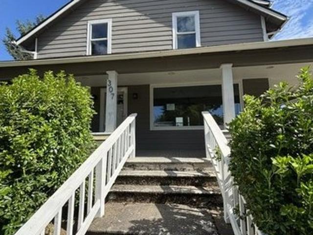 1307 N Kilpatrick St, Portland, OR 97217