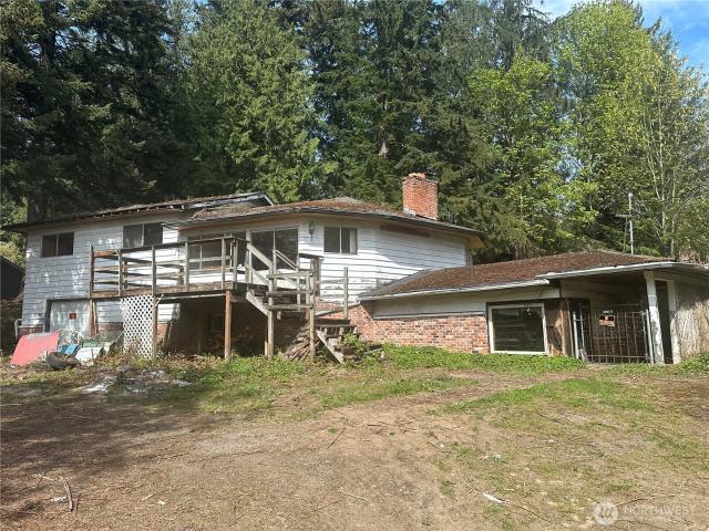 1307 N Lake Stickney Drive