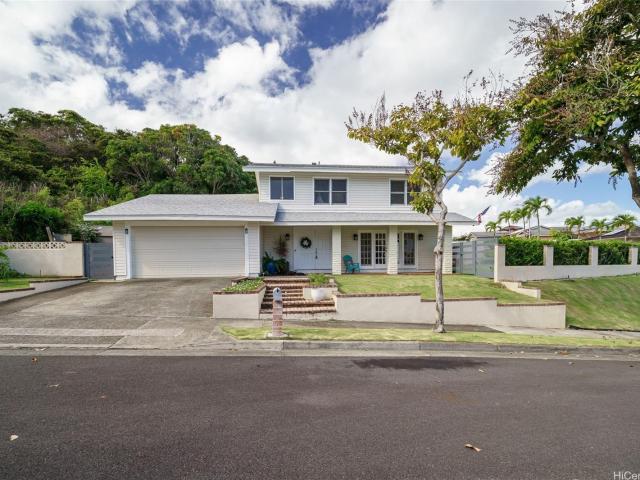 1307 Noninui Pl, Kailua, HI 96734 | MLS #202526 | Compass