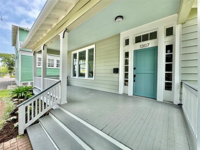 1307 Avenue H, Galveston, TX 77550 | MLS #10737