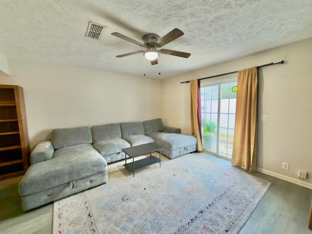 1307 Amsterdam Ct, Murfreesboro, TN 37130 | MLS #3128 | Compass