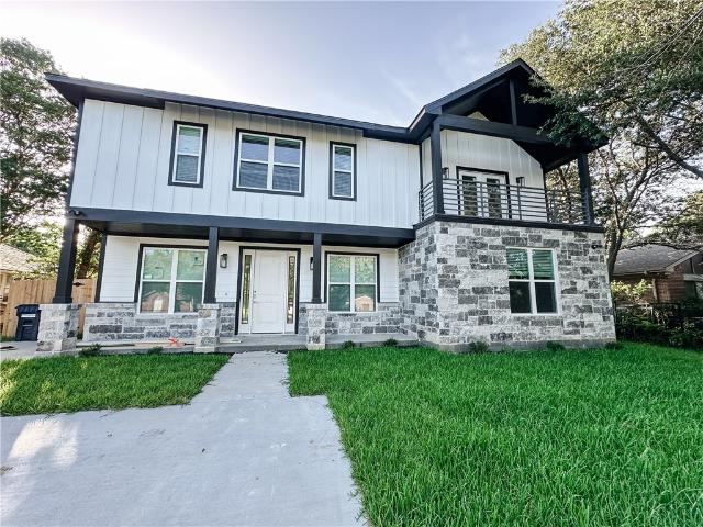 1307 Bayou Woods Drive