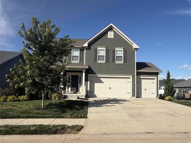 1307 Bloomfield Dr, Eureka, MO 63025