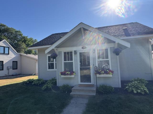 1307 Cedar Street