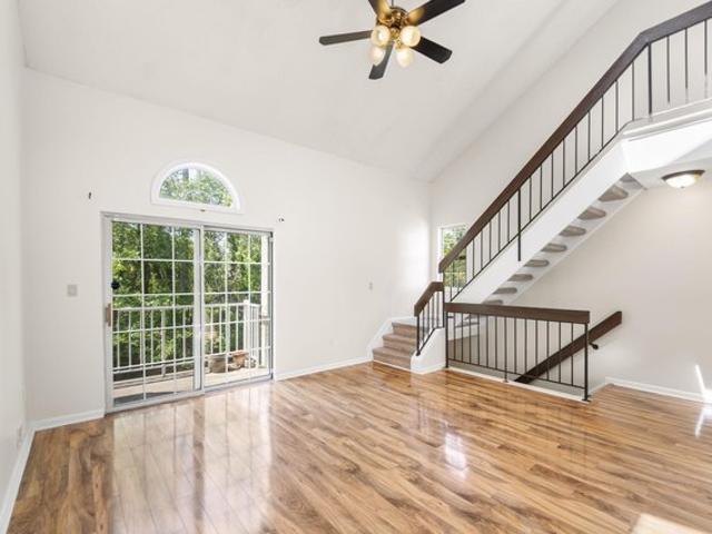 1307 Commons at Kingswood Dr Unit 7, East Brunswick, NJ 08816