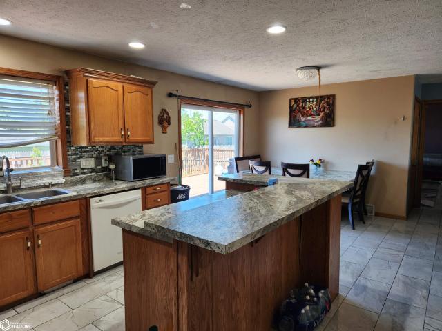 1307 Country Club Drive