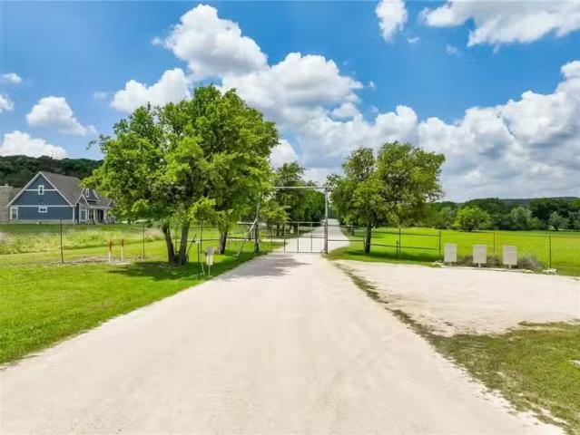 1307 CR 2120, Meridian, TX 76665
