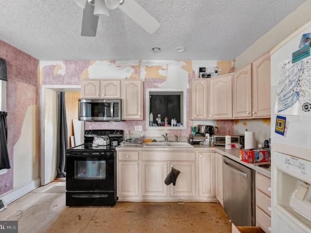 1307 E 9Th Street