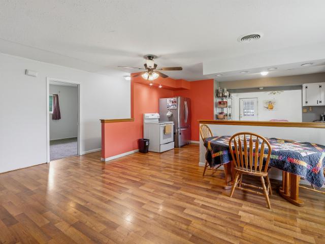 1307 E Lake Street