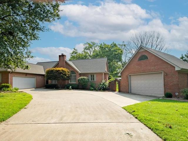 1307 Fleetwood Dr, Murray, KY 42071