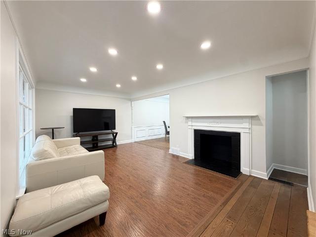 1307 Ford Road