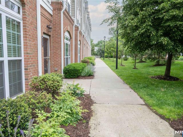 1307 Hamilton Street # 1307