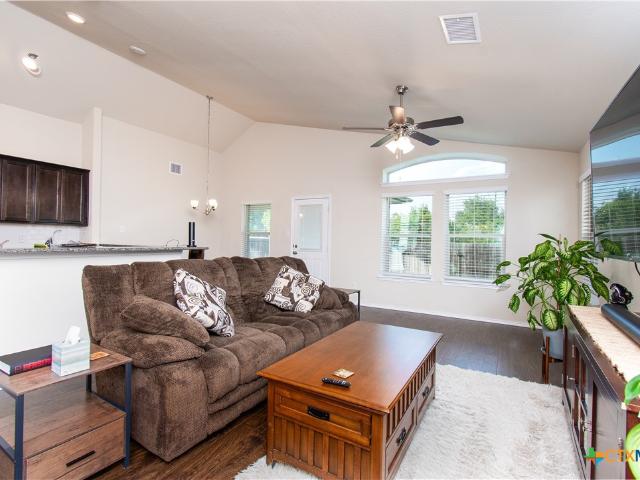 1307 Stonewall Ridge