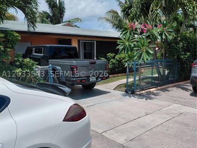 1307 SE Flamingo Dr, Lantana, FL 33462