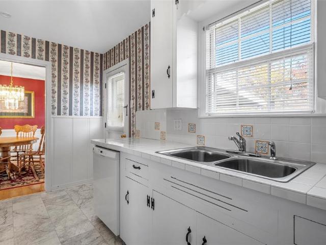 1307 W 5th Street