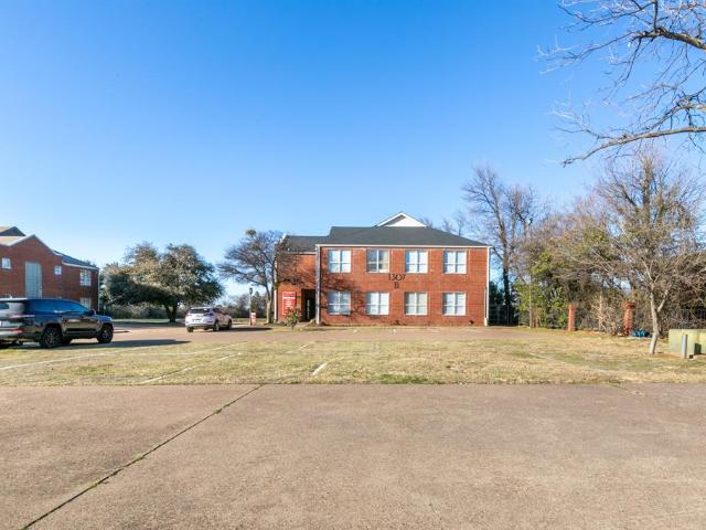 1307 W Abram Street # 201