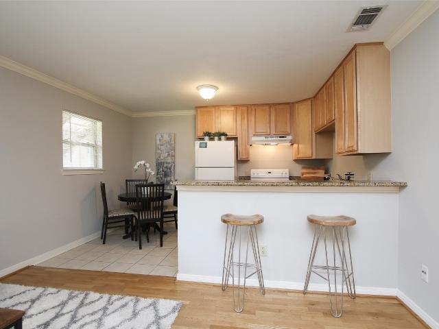 1307 Welch Street 3