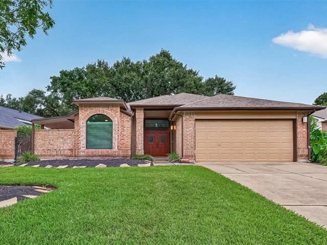 1307 Woodmere Ln, Richmond, TX 77406