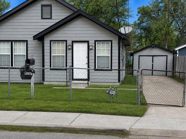 1307 11th St, Galena Park, TX 77547