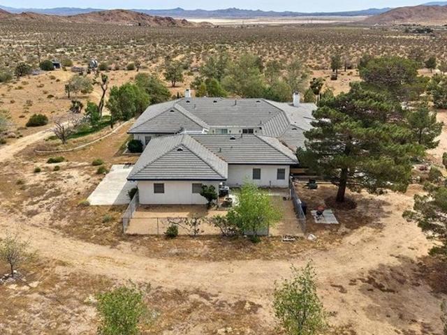 13088 Sunset Dr, Lucerne Valley, CA 92356