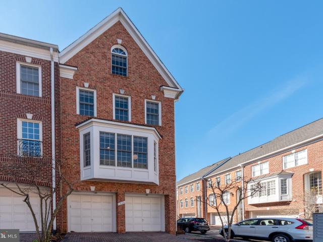 1308 McLean Crest Ct, McLean, VA 22101 | MLS #VAFX2306 | Compass