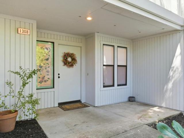 1308 Mission Blvd, Santa Rosa, CA 95409