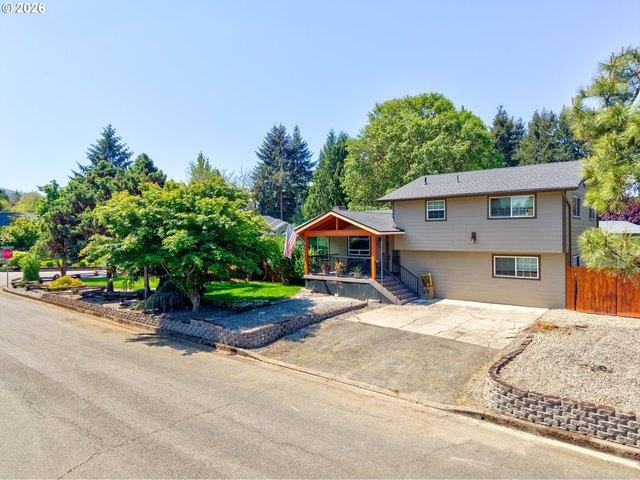 1308 NW Garden St, Roseburg, OR 97471