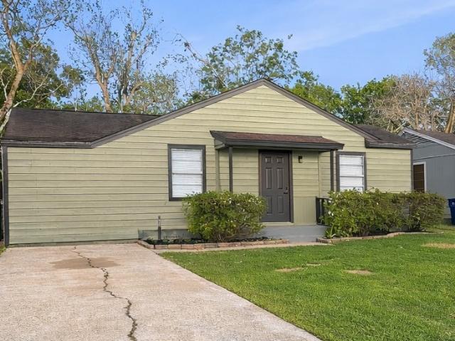 1308 N Rockisland St, Angleton, TX 77515 | MLS #80553 | Compass