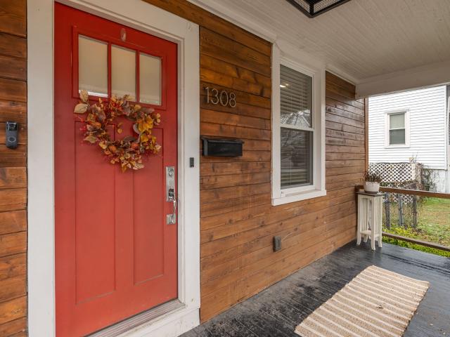 1308 Overton St