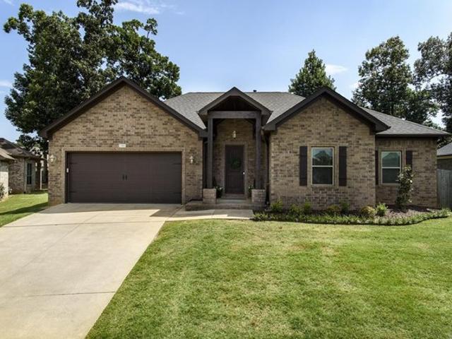1308 Oak Glenn Pl, Little Rock, AR 72022