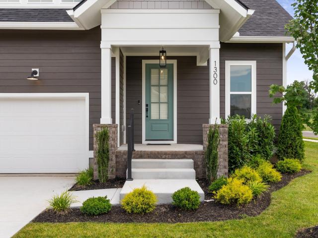 1308 Alderwood Pass