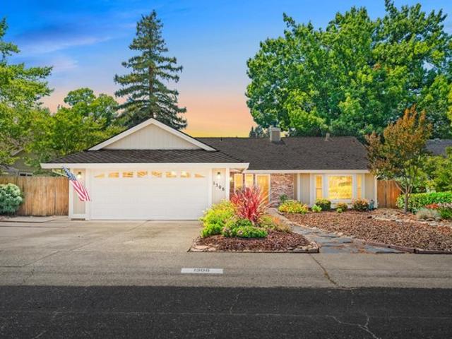 1308 Carnation Ct, Roseville, CA 95661