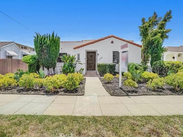 1308 Carlton Dr, Glendale, CA 91205