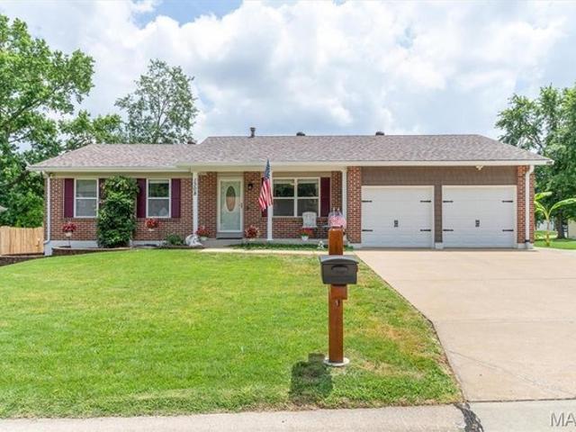 1308 Cave Springs Estate Dr, Saint Peters, MO 63376