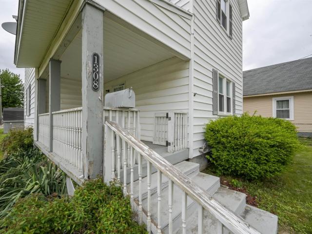 1308 E Vaile Avenue