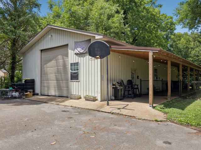 1308 Hampshire Pike