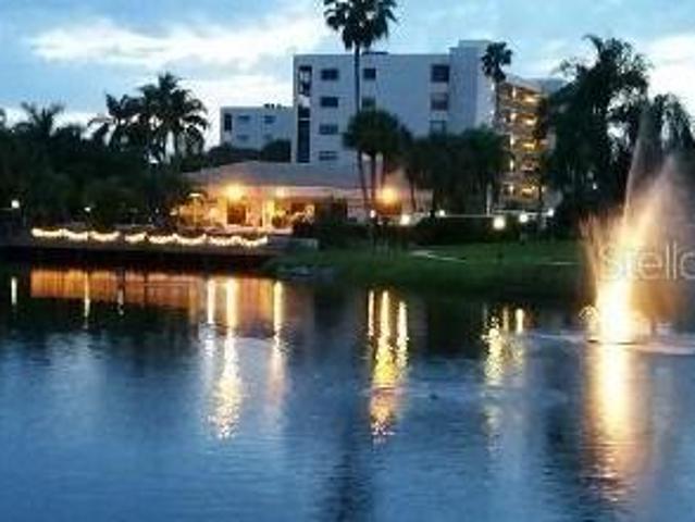 1308 Pasadena Ave S #8, South Pasadena, FL 33707