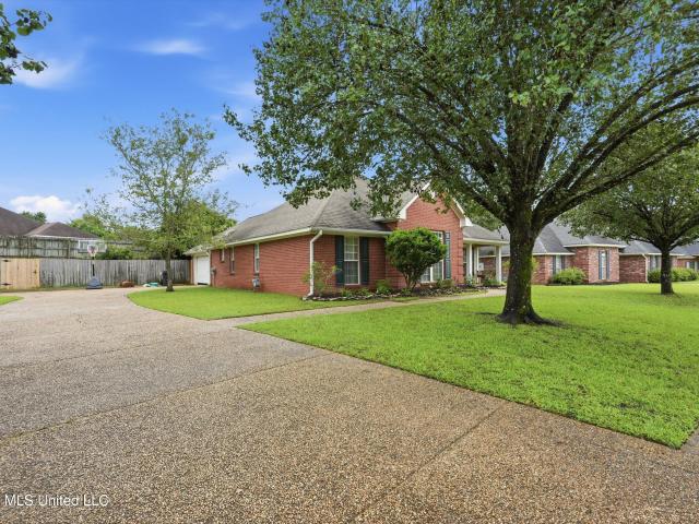 1308 Pecan Cove
