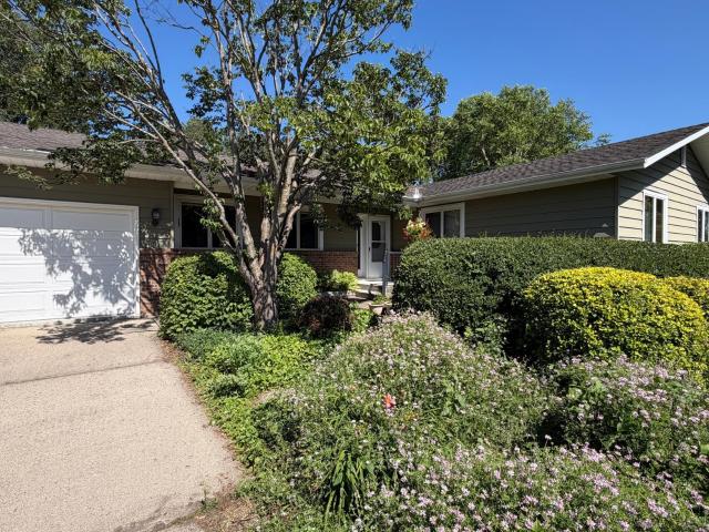 1308 Prairie Street S