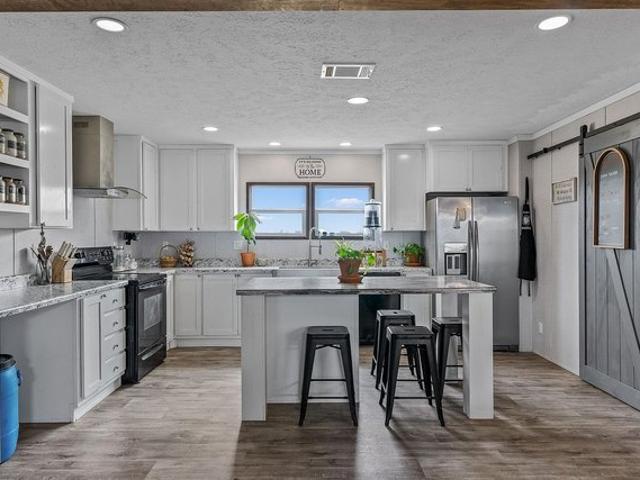 1308 Rs County Road 1310, Point, TX 75472