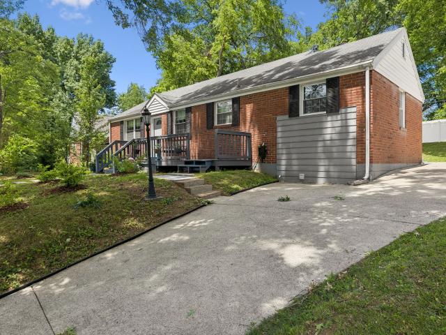 1308 Saturn Dr