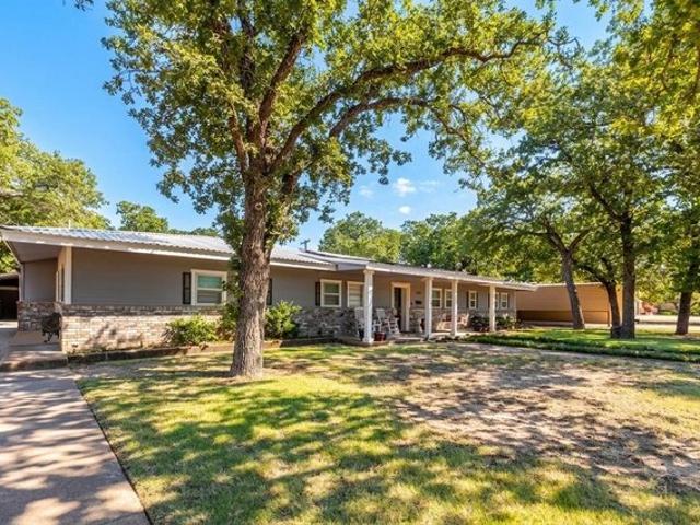 1308 W 14th St, Cisco, TX 76437