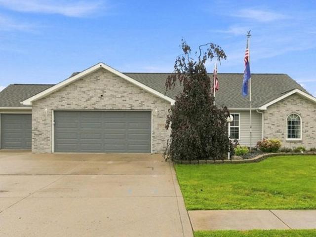 1308 W Crooked Tree Dr, Columbia City, IN 46725