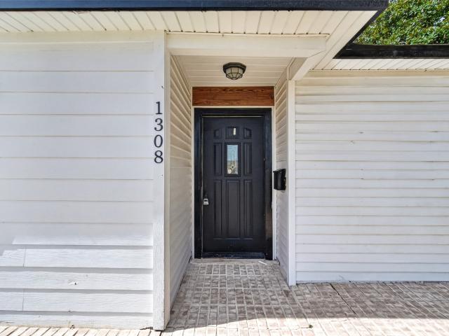1308 W Dumble Street