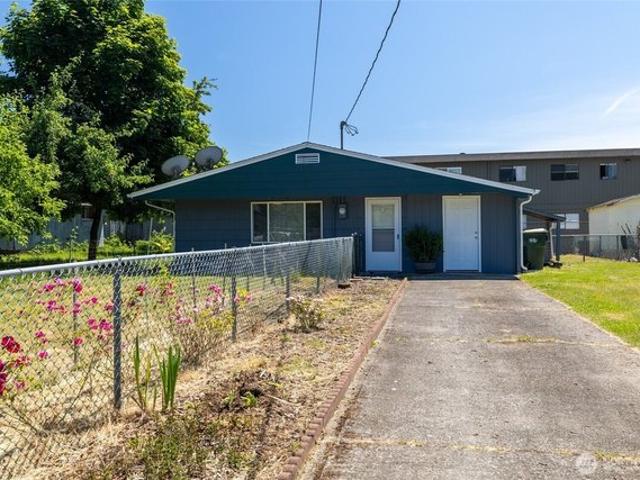 1308 W Main St, Centralia, WA 98531