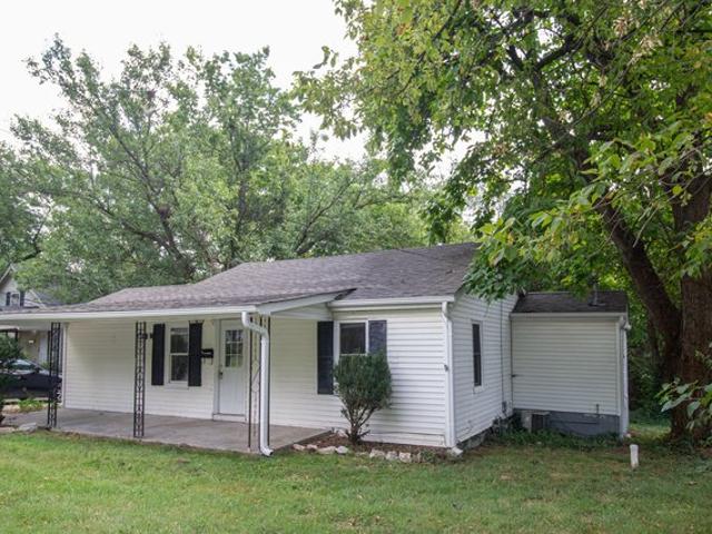 1308 W Worley St, Columbia, MO 65203